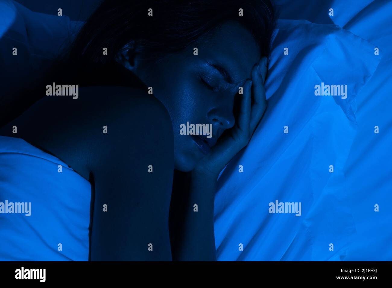 Migraine dark room hi-res stock photography and images - Alamy