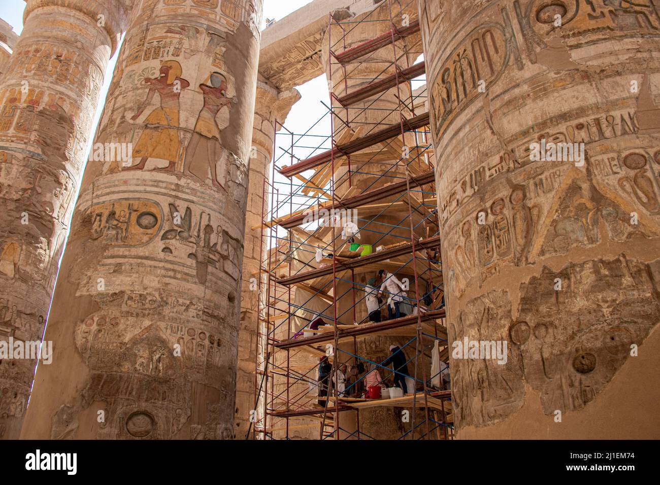Karnak temple egypt reconstruction hi-res stock photography and images ...