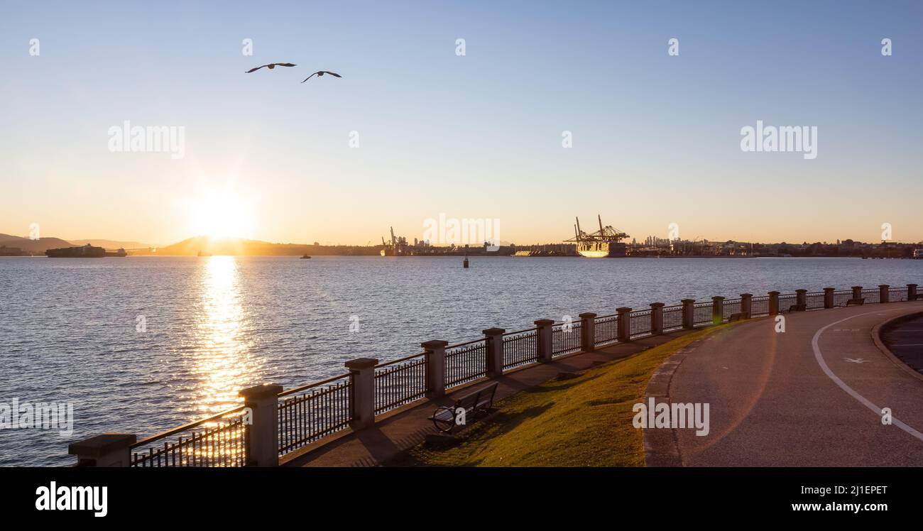 Stanley Park Seawall Path, Downtown Vancouver, British Columbia, Canada ...
