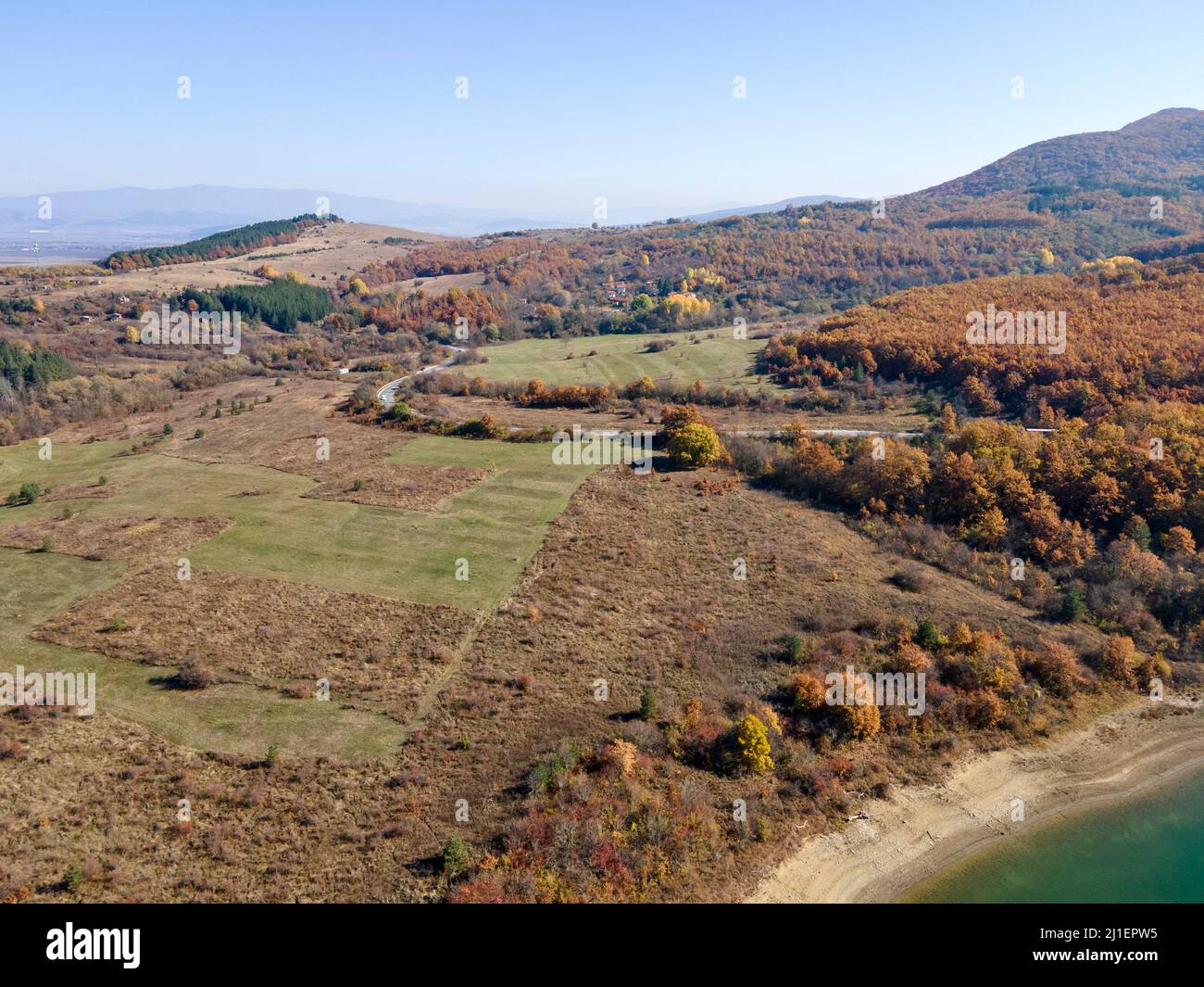 Aerial Autumn view of Izvor Reservoir at Konyavska Mountain, Pernik ...
