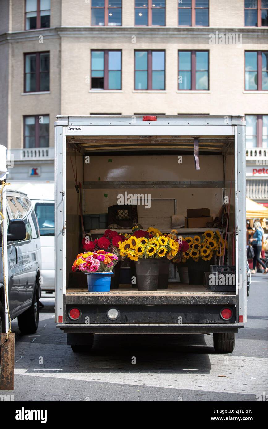 Sunday scenes from the Union Square Farmer's Market in New York City ...