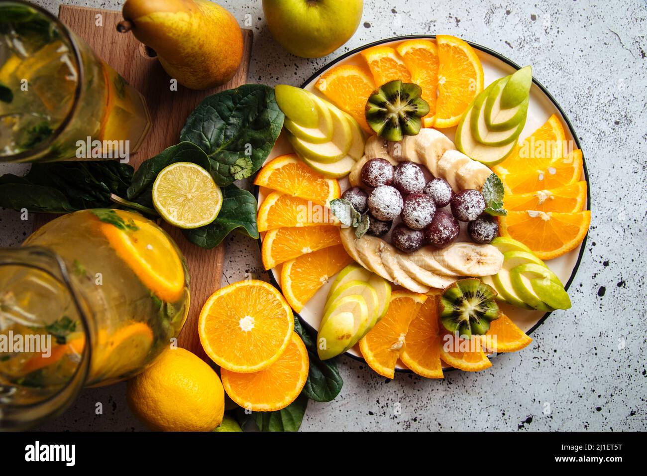 Citrus fruit platter hi-res stock photography and images - Alamy