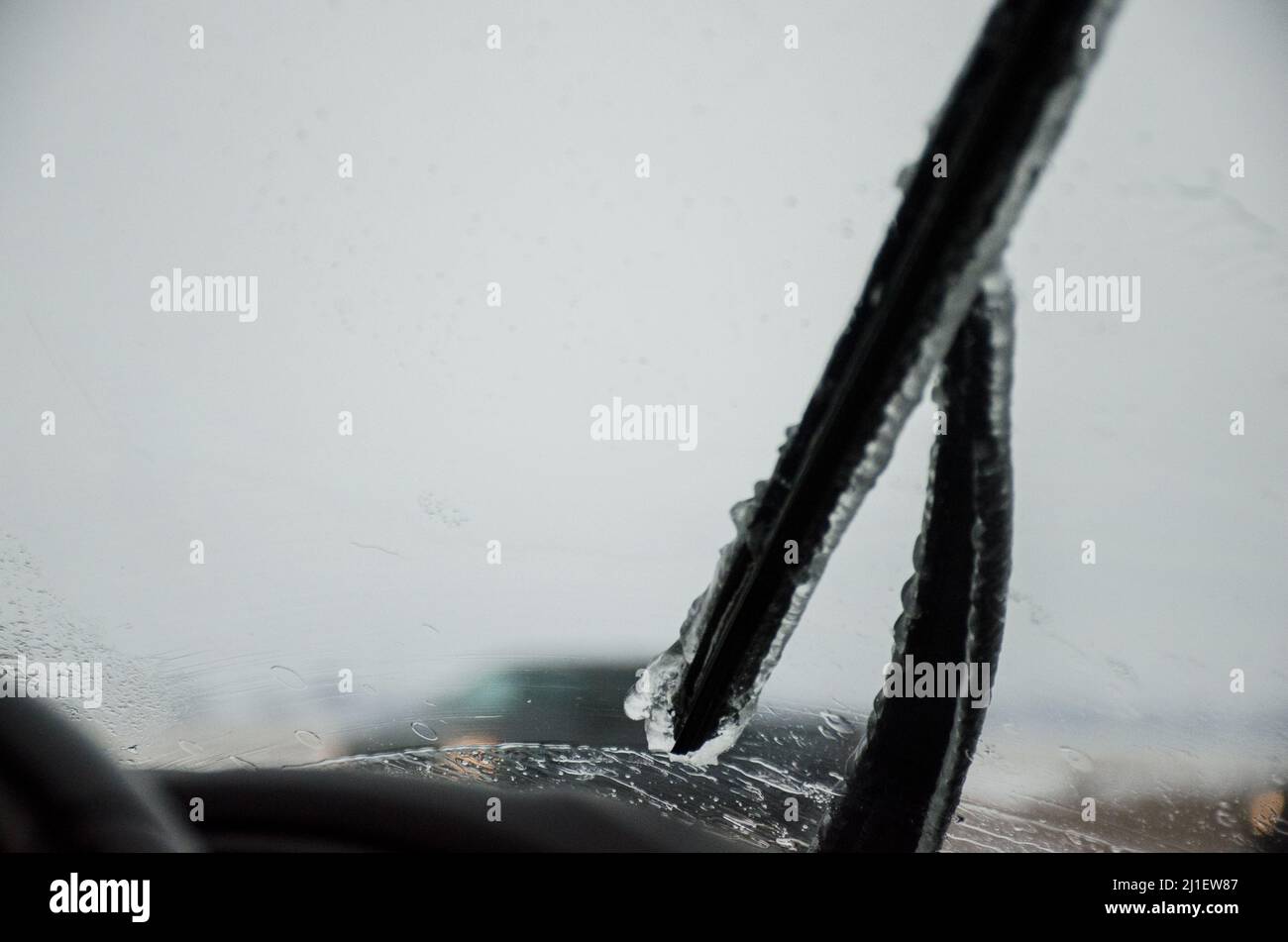 Freezing rain car hi-res stock photography and images - Alamy