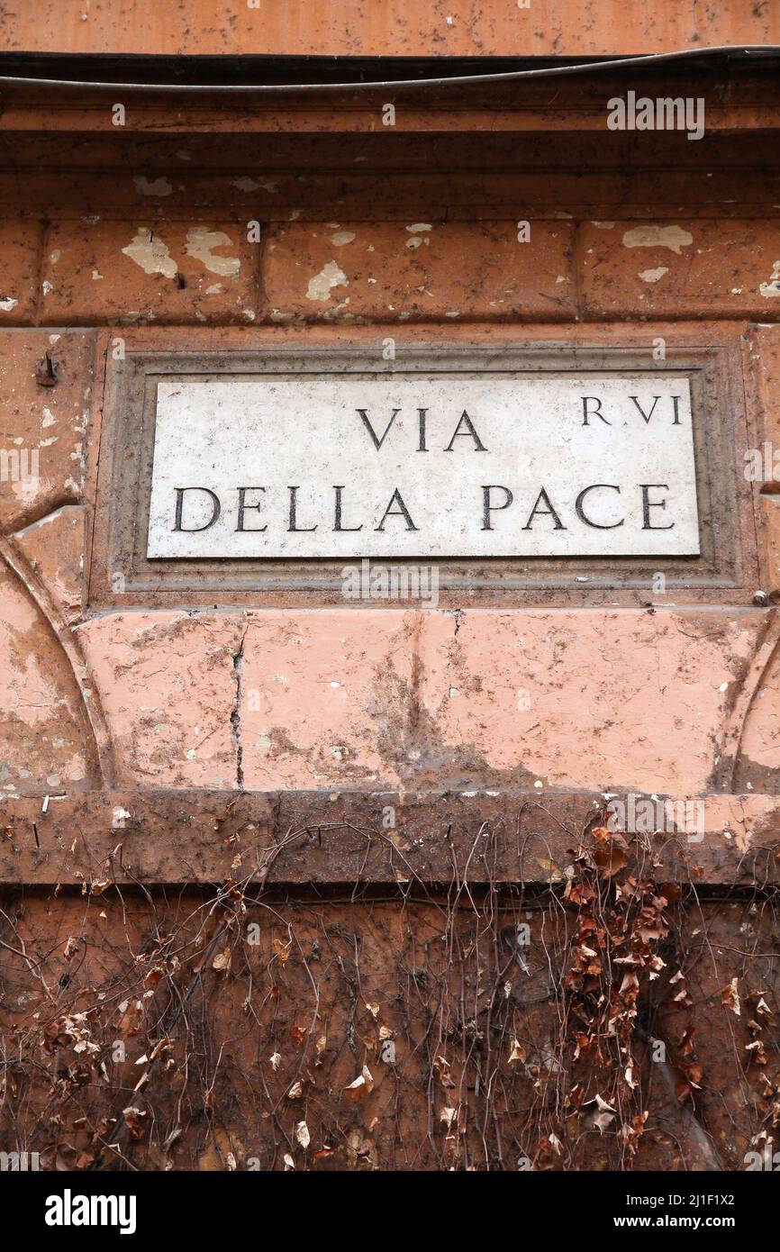 Parione hi-res stock photography and images - Alamy