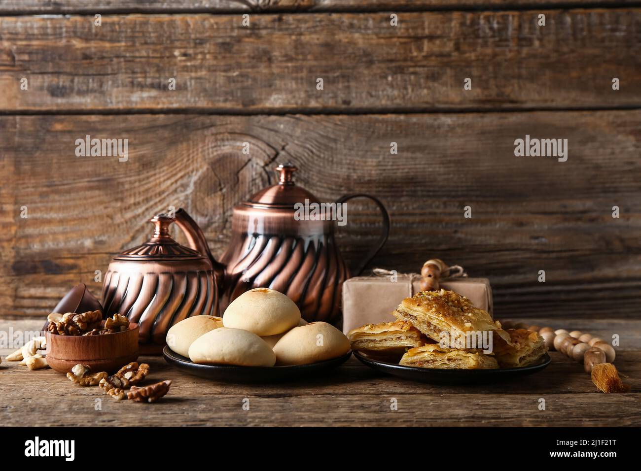 Shaker churek hi-res stock photography and images - Alamy