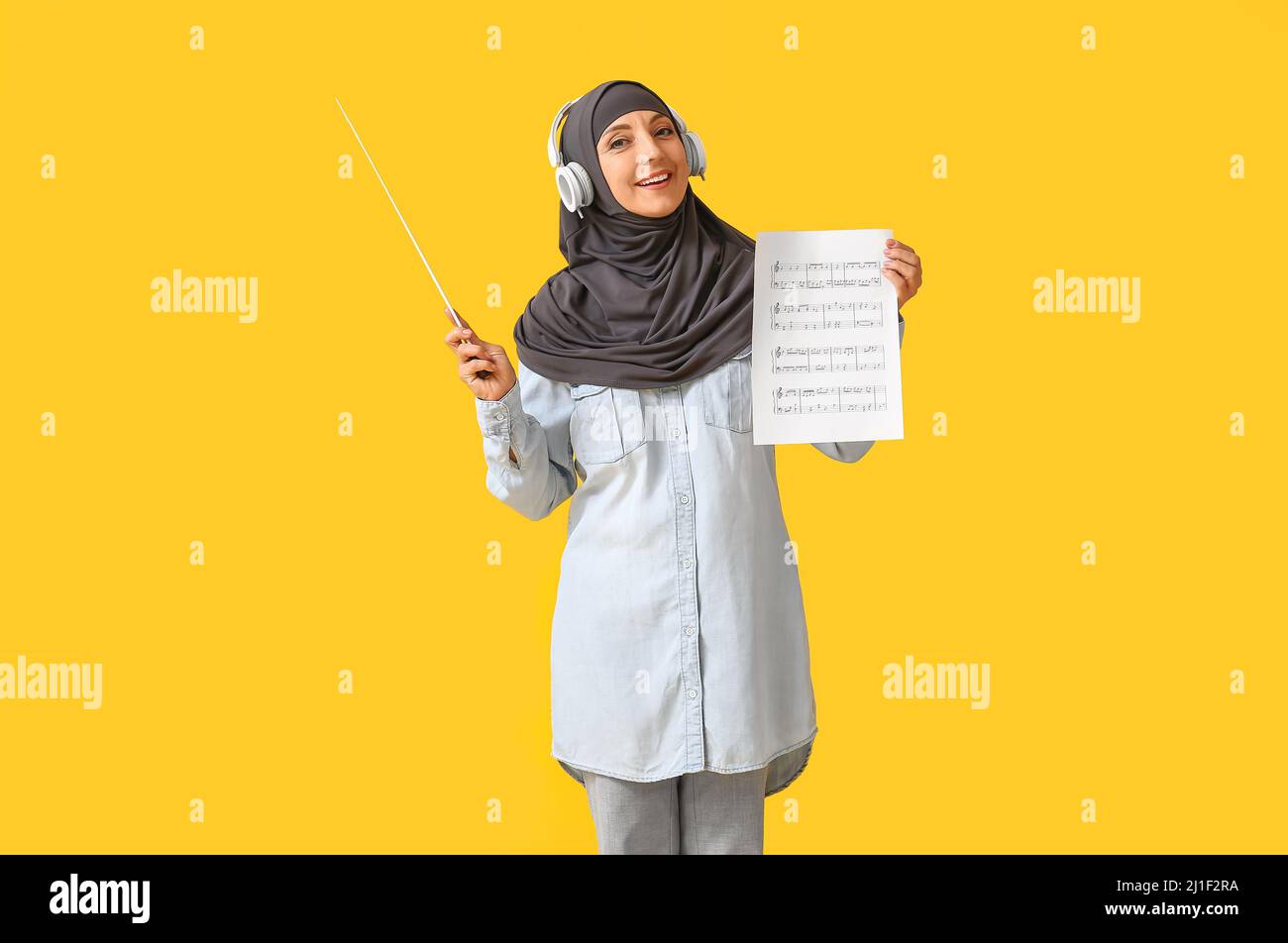 Arabic music sheet hi-res stock photography and images - Alamy