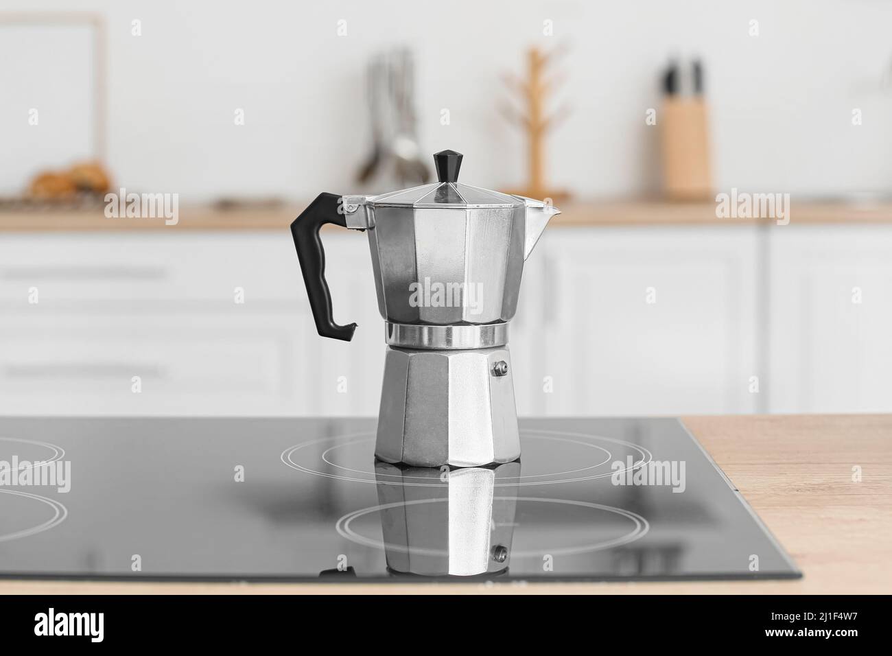 Making coffe on the stove hi-res stock photography and images - Alamy