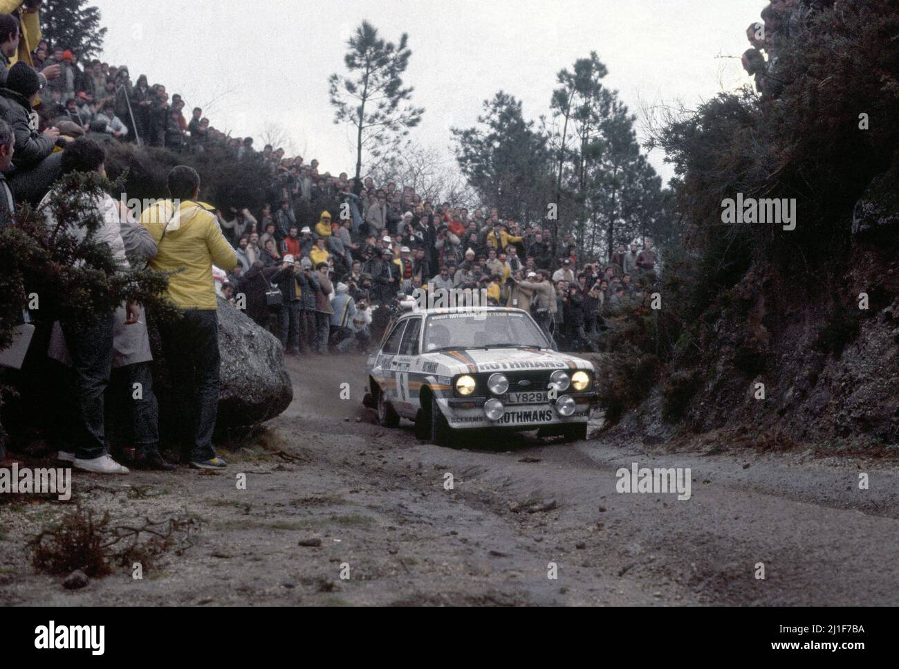 Ari Vatanen (FIN) David Richards (GBR) Ford Escort RS Gr4 Rothmans ...