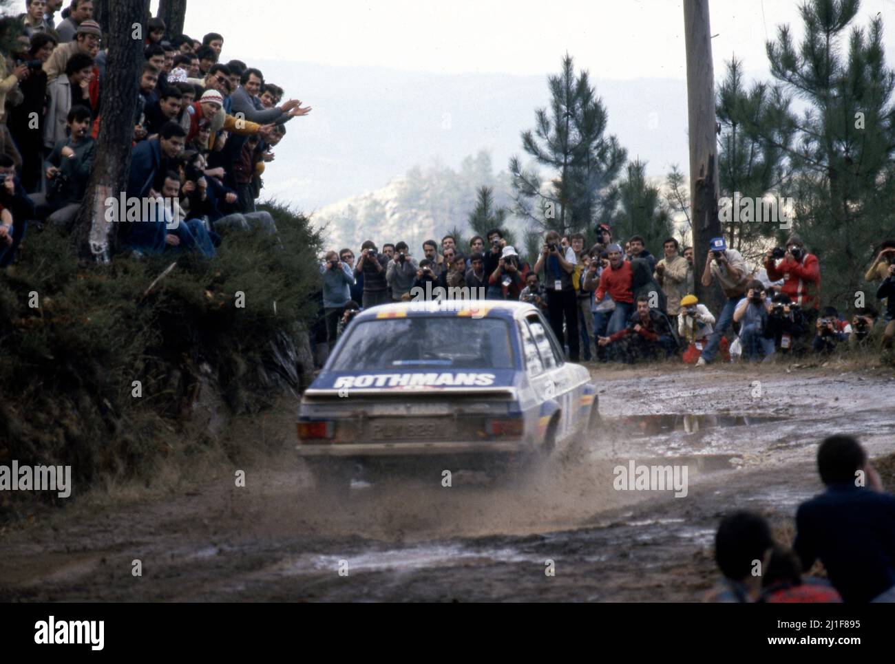 Ari Vatanen (FIN) David Richards (GBR) Ford Escort RS Gr4 Rothmans ...