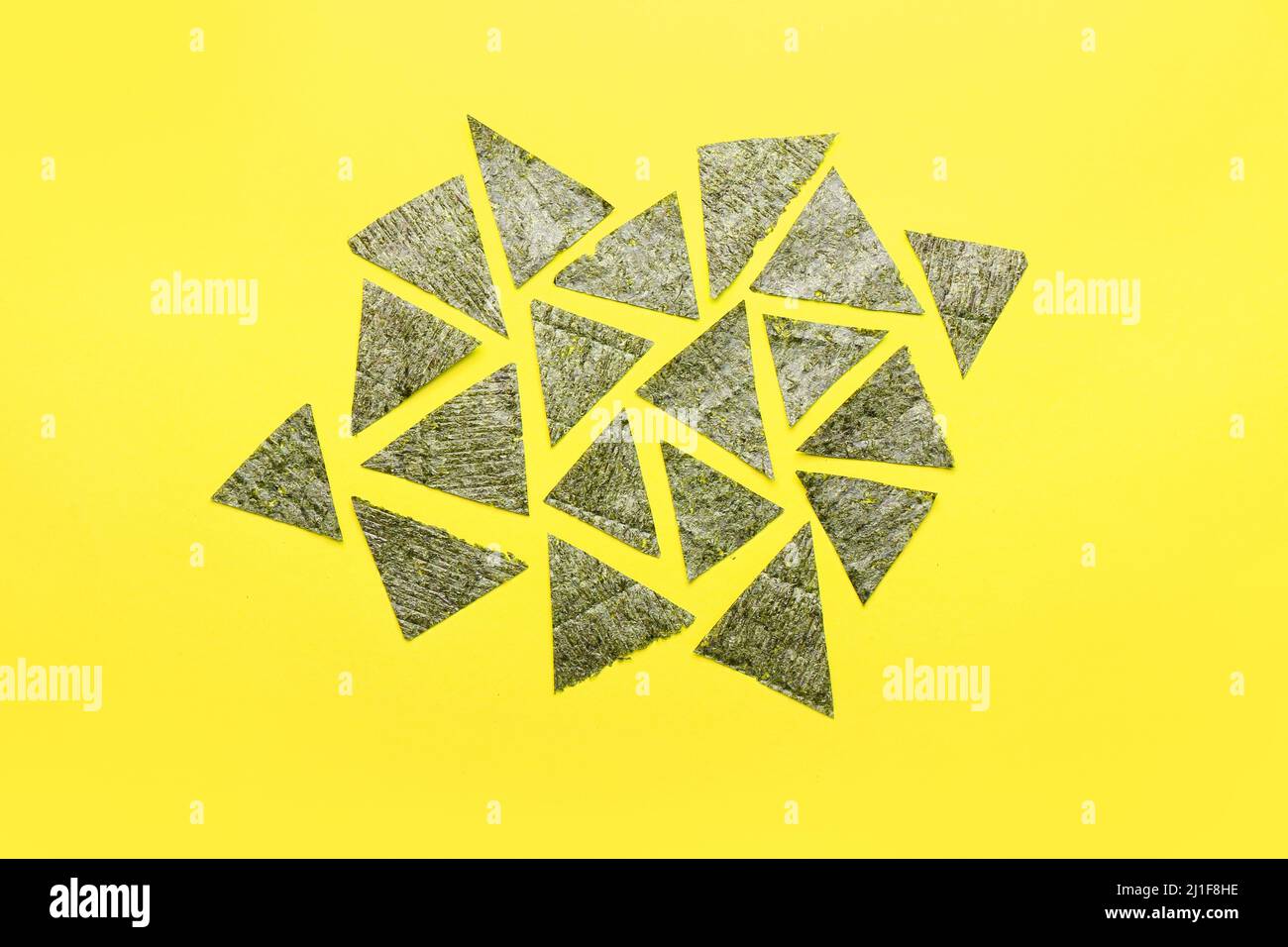 Crispy nori sheets chips hi-res stock photography and images - Alamy
