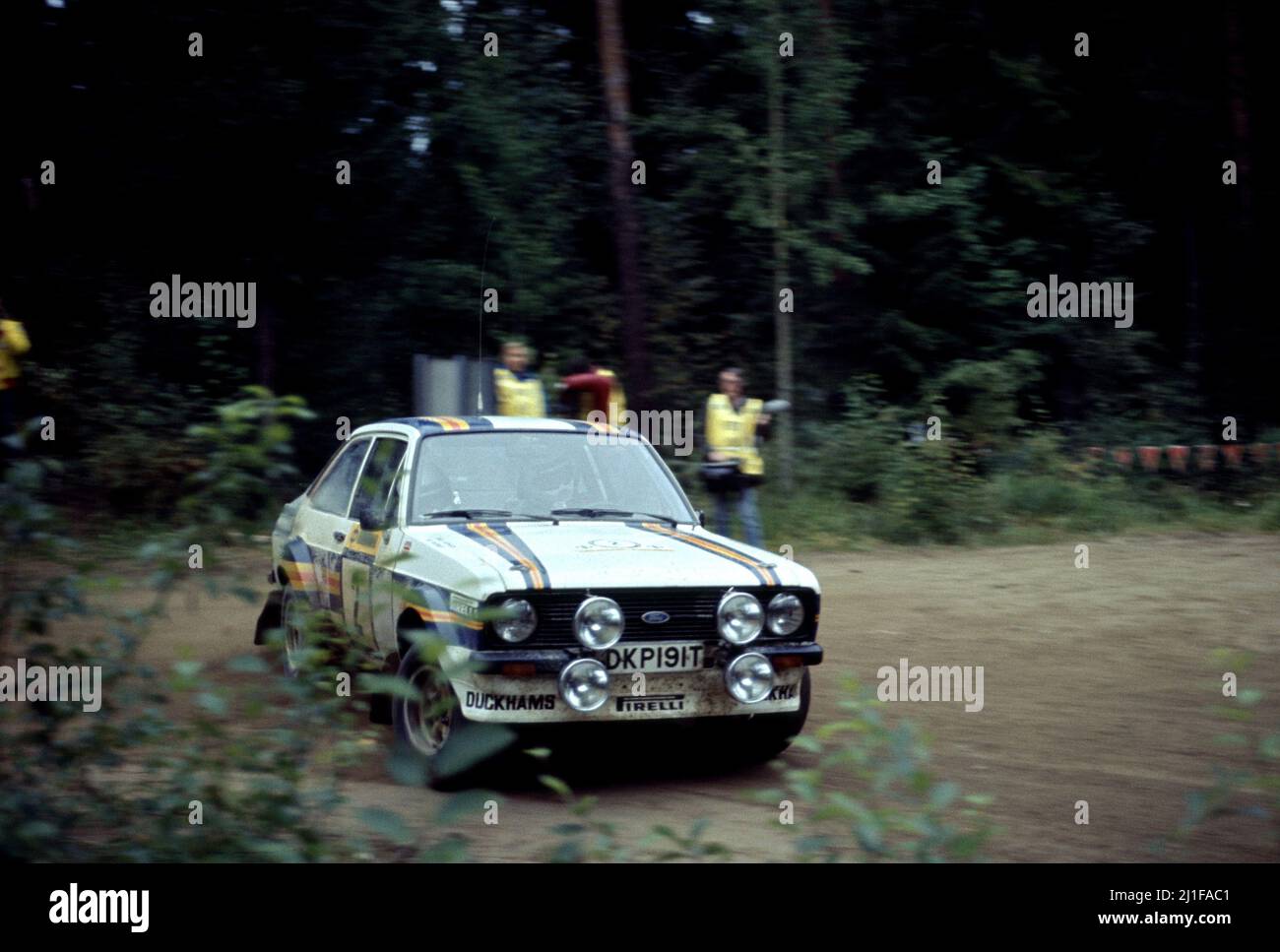 Ari Vatanen (FIN) David Richards (GBR) Ford Escort RS Gr4 1st position ...