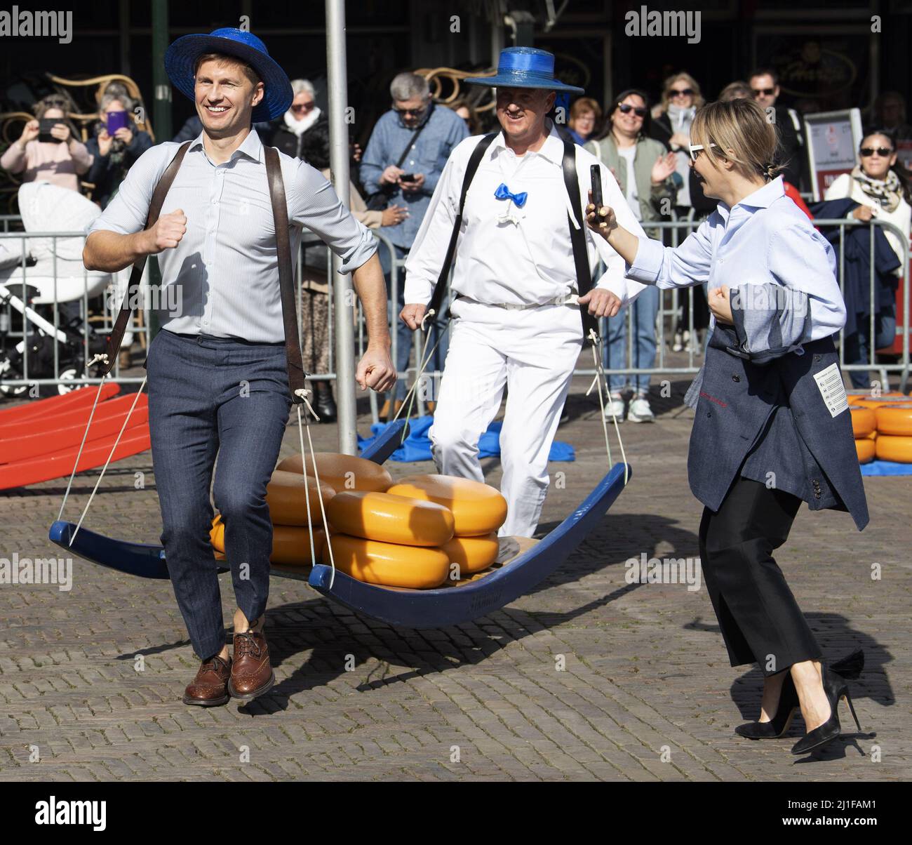 ALKMAAR - Oud-profvoetballer Evgeniy Levchenko en actrice Victoria ...