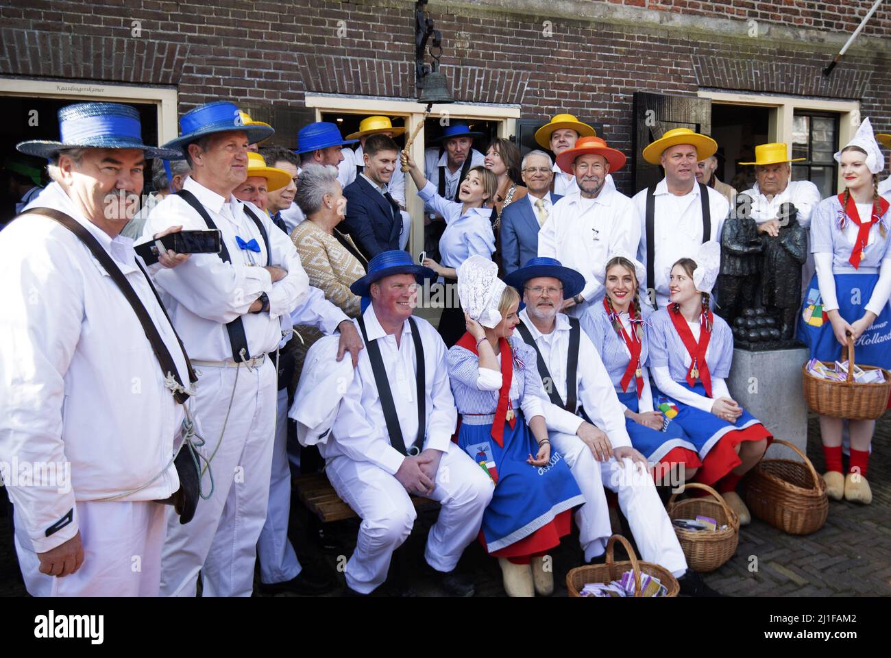 ALKMAAR - Oud-profvoetballer Evgeniy Levchenko en actrice Victoria ...