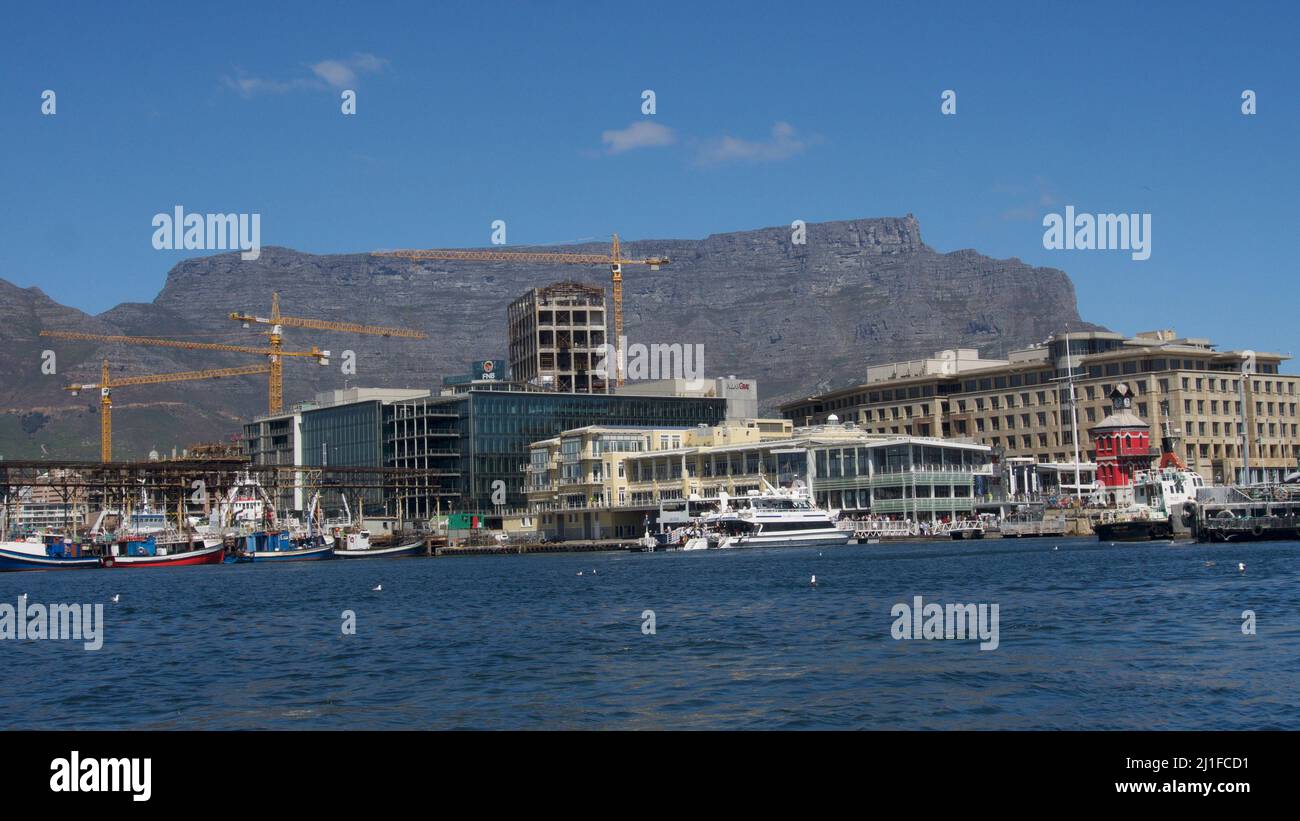 Views of Ports of Cape Town from Table Mountain Stock Photo - Alamy