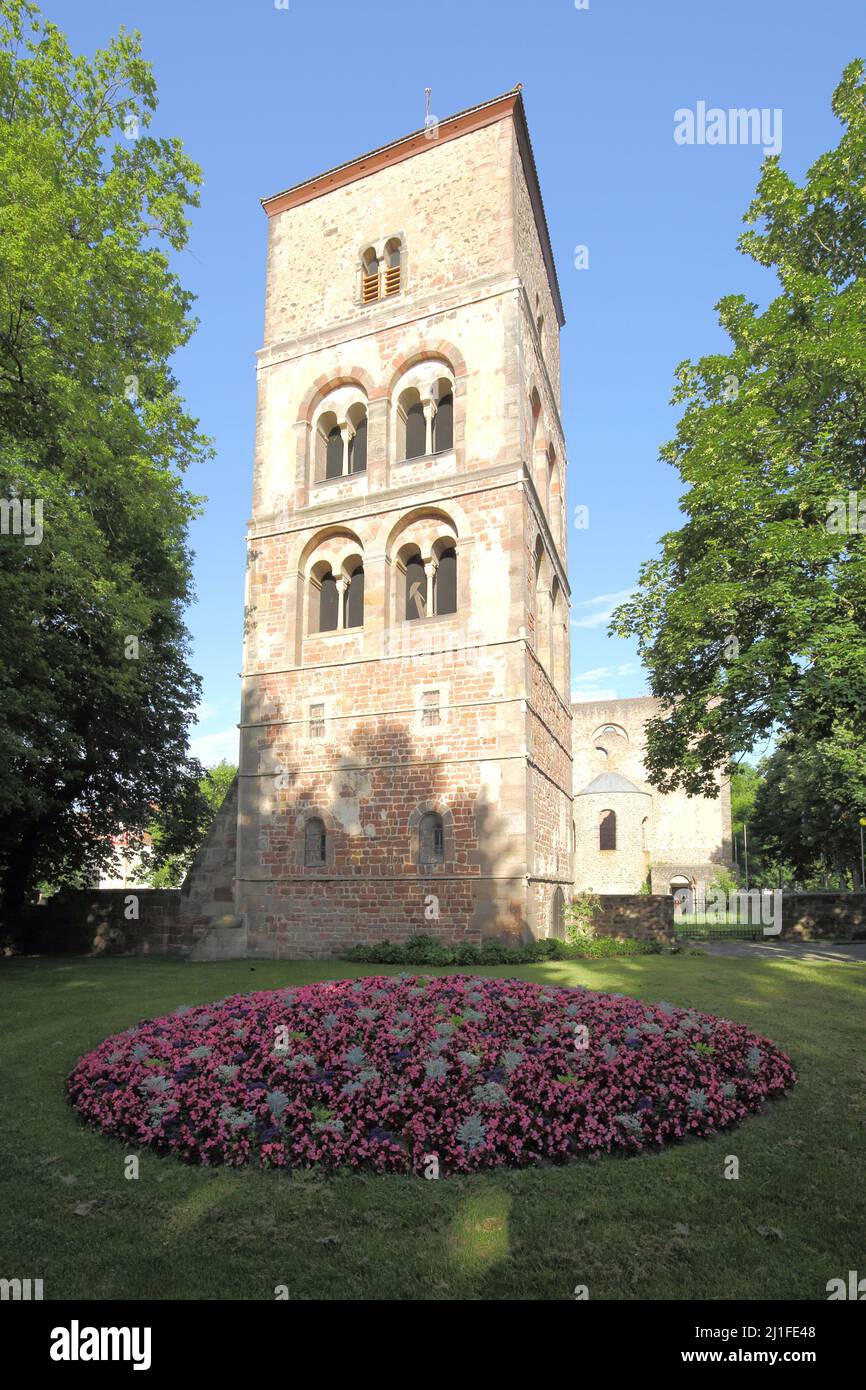 Pre roman carolingian architectural style hi-res stock photography and ...