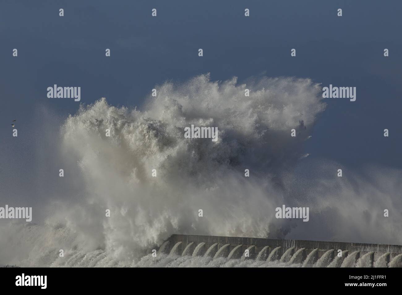 Hurricane waves hitting shore hi-res stock photography and images - Alamy