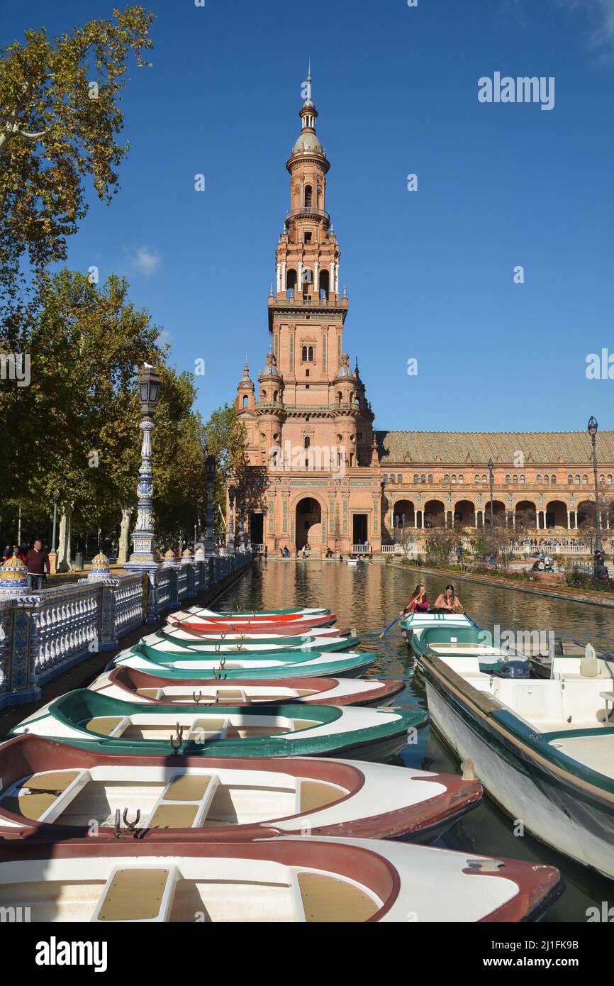 Seville landmarks hi-res stock photography and images - Alamy