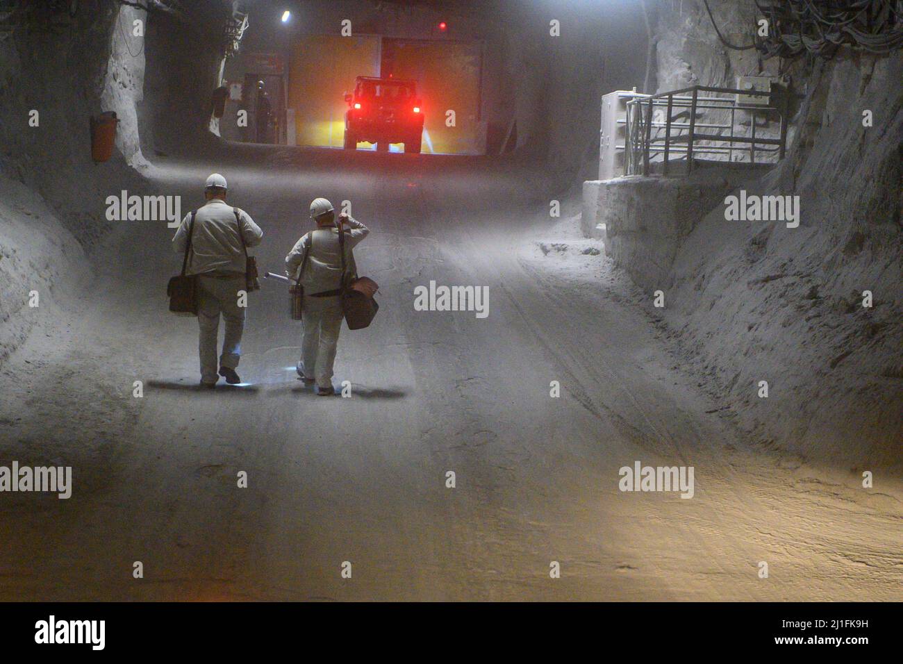 Extraction shaft hi-res stock photography and images - Alamy