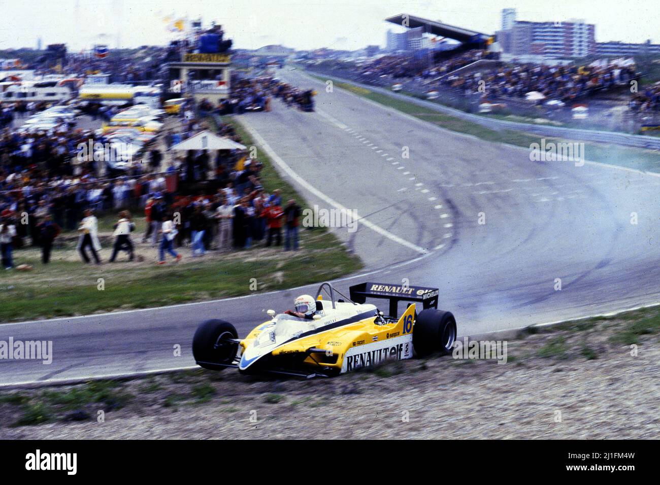 Rene Arnoux (FRA) Renault R30 Turbo Renault Elf without a front wheel ...