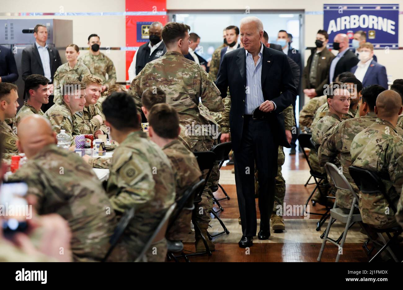Assigned to the 82nd airborne division hi-res stock photography and ...