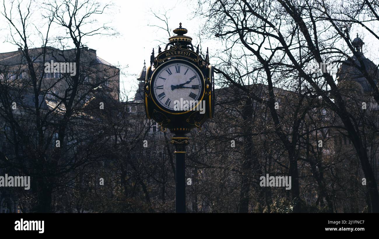 City parck clock Stock Photo - Alamy
