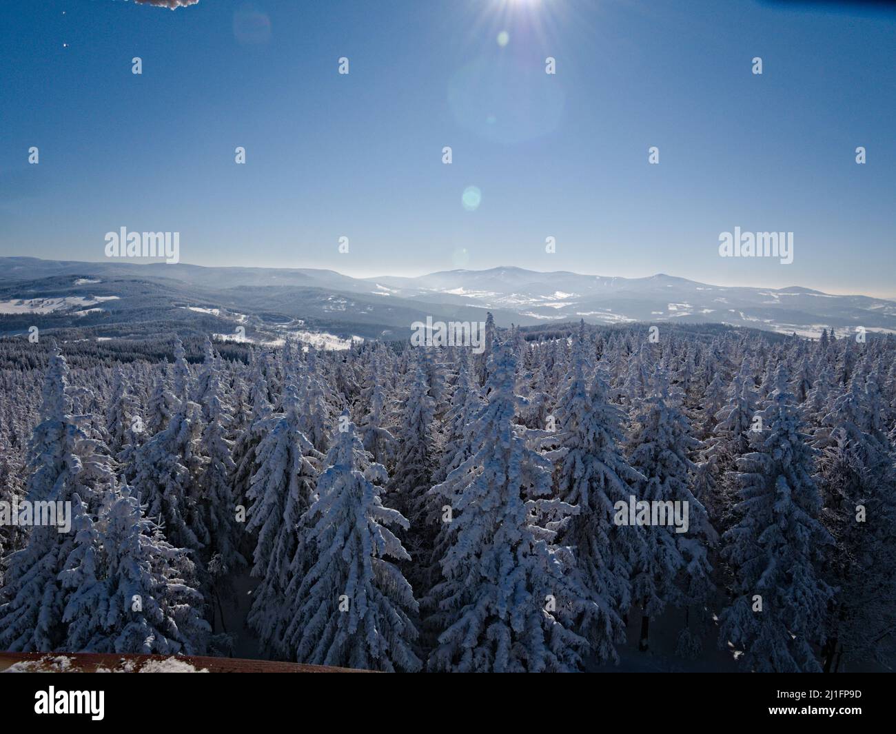 Freezing fog at a mountain slope hi-res stock photography and images ...