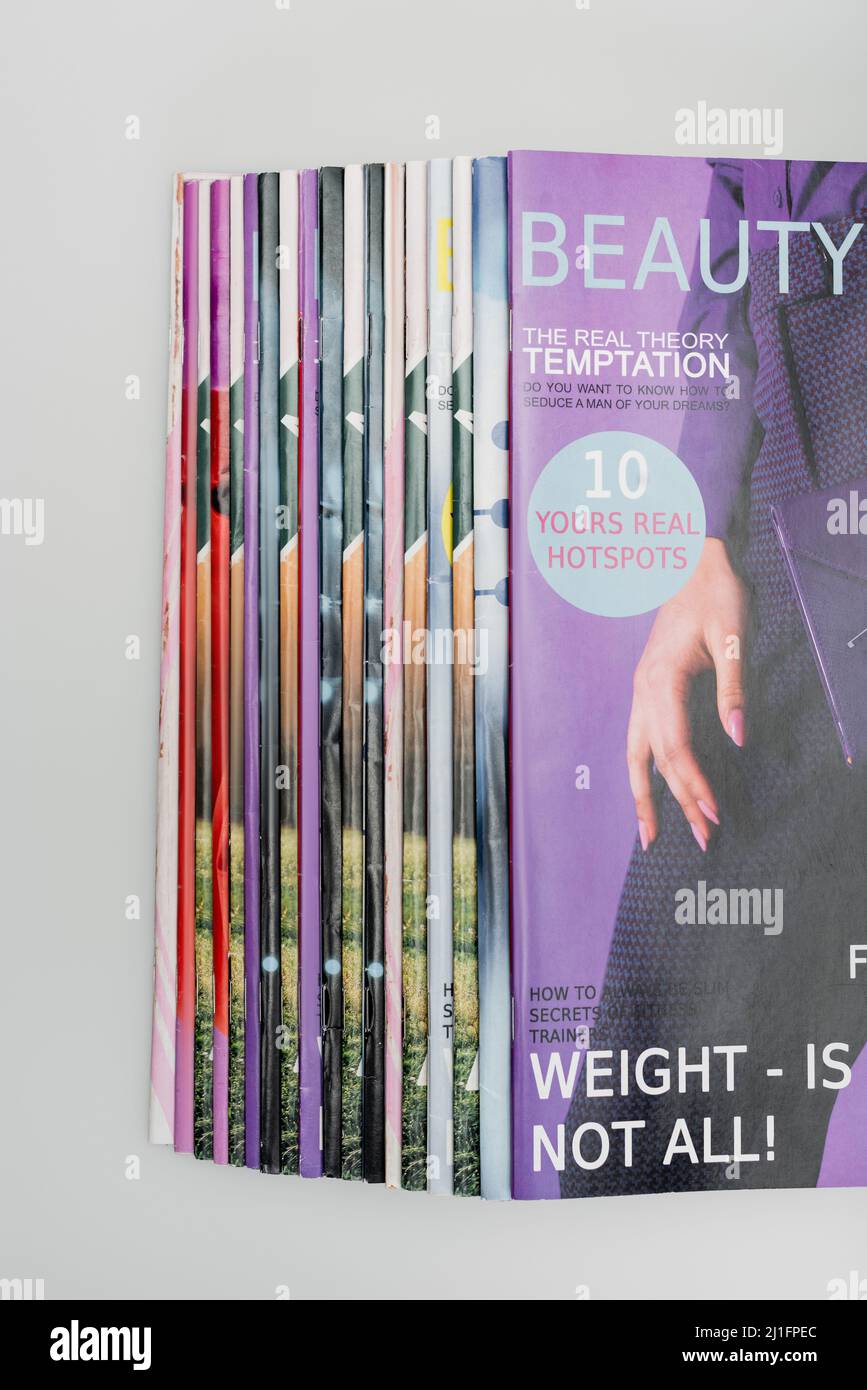 Fashion journals hi-res stock photography and images - Alamy