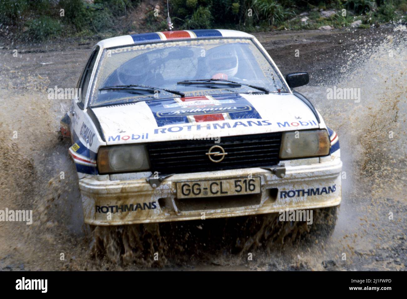 Henri Toivonen (FIN) Fred Callagher (GBR) Opel Ascona 400 Gr4 Rothmans ...