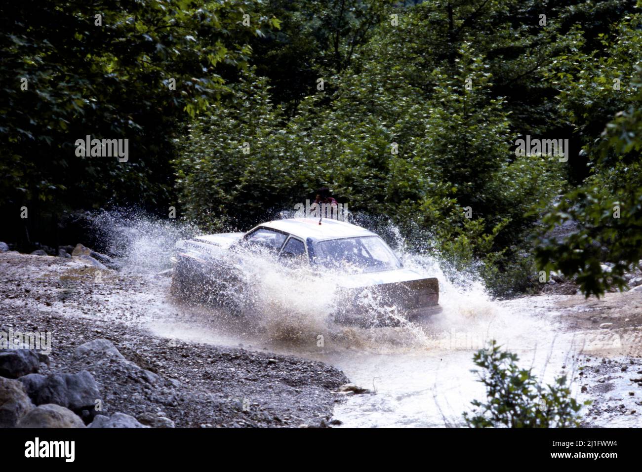 Henri Toivonen (FIN) Fred Callagher (GBR) Opel Ascona 400 Gr4 Rothmans ...