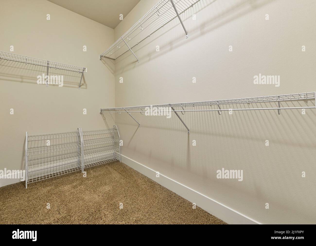 Modern residential empty closet interior Stock Photo - Alamy