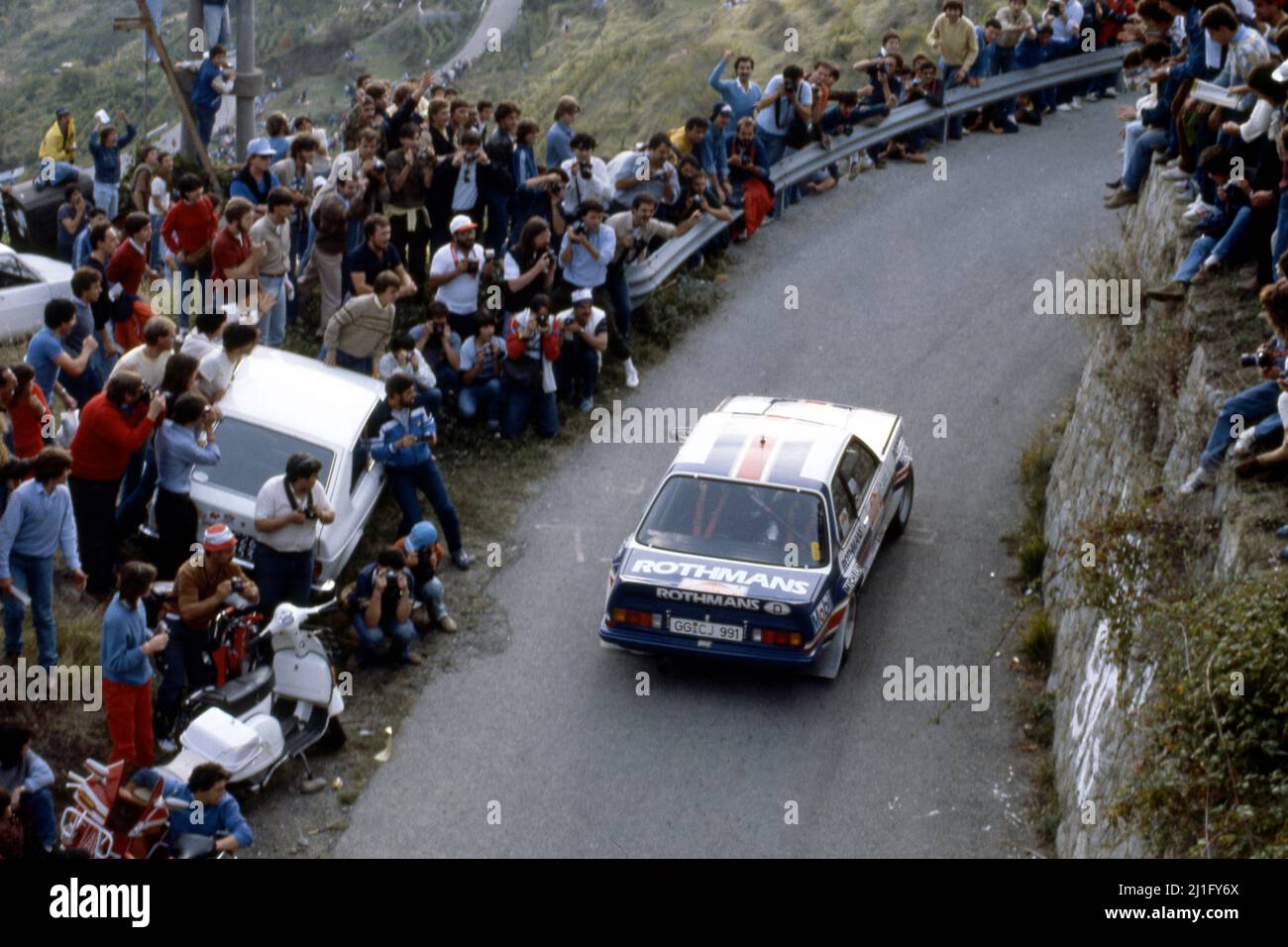 Henri Toivonen (FIN) Fred Callagher (GBR) Opel Ascona 400 Gr4 Rothmans ...