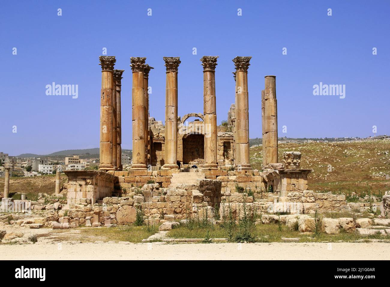 East temple street side hi-res stock photography and images - Alamy