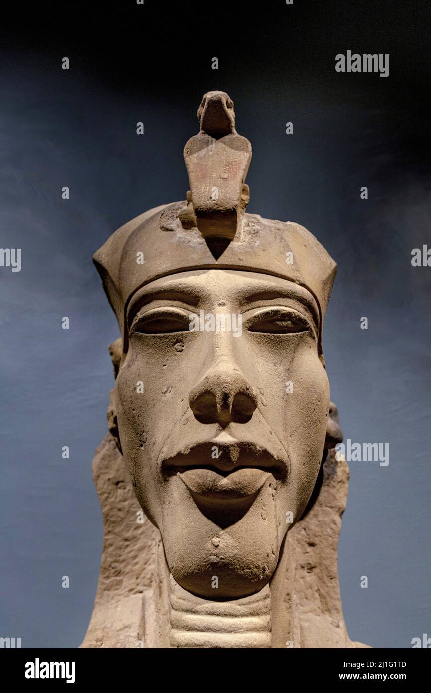 Sandstone statue of the pharaoh Akhenaten, Luxor Museum Stock Photo - Alamy