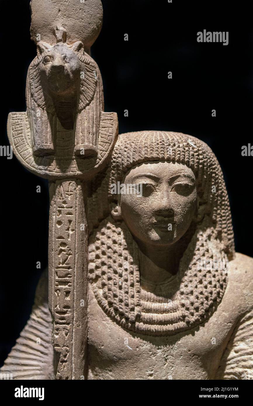 Sandstone statue of Nebre, Luxor Museum Stock Photo - Alamy