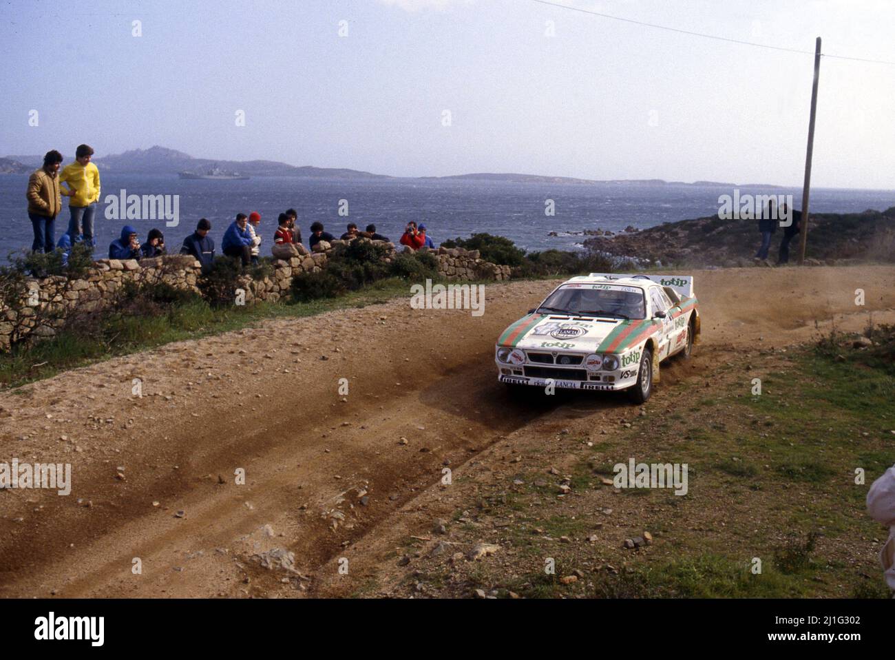 Carlo Capone (ITA) Luigi Pirollo (ITA) Lancia Rally 037 GrB Jolly Club ...