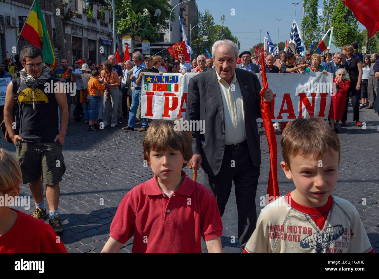 Children demonstration italy hi-res stock photography and images - Alamy