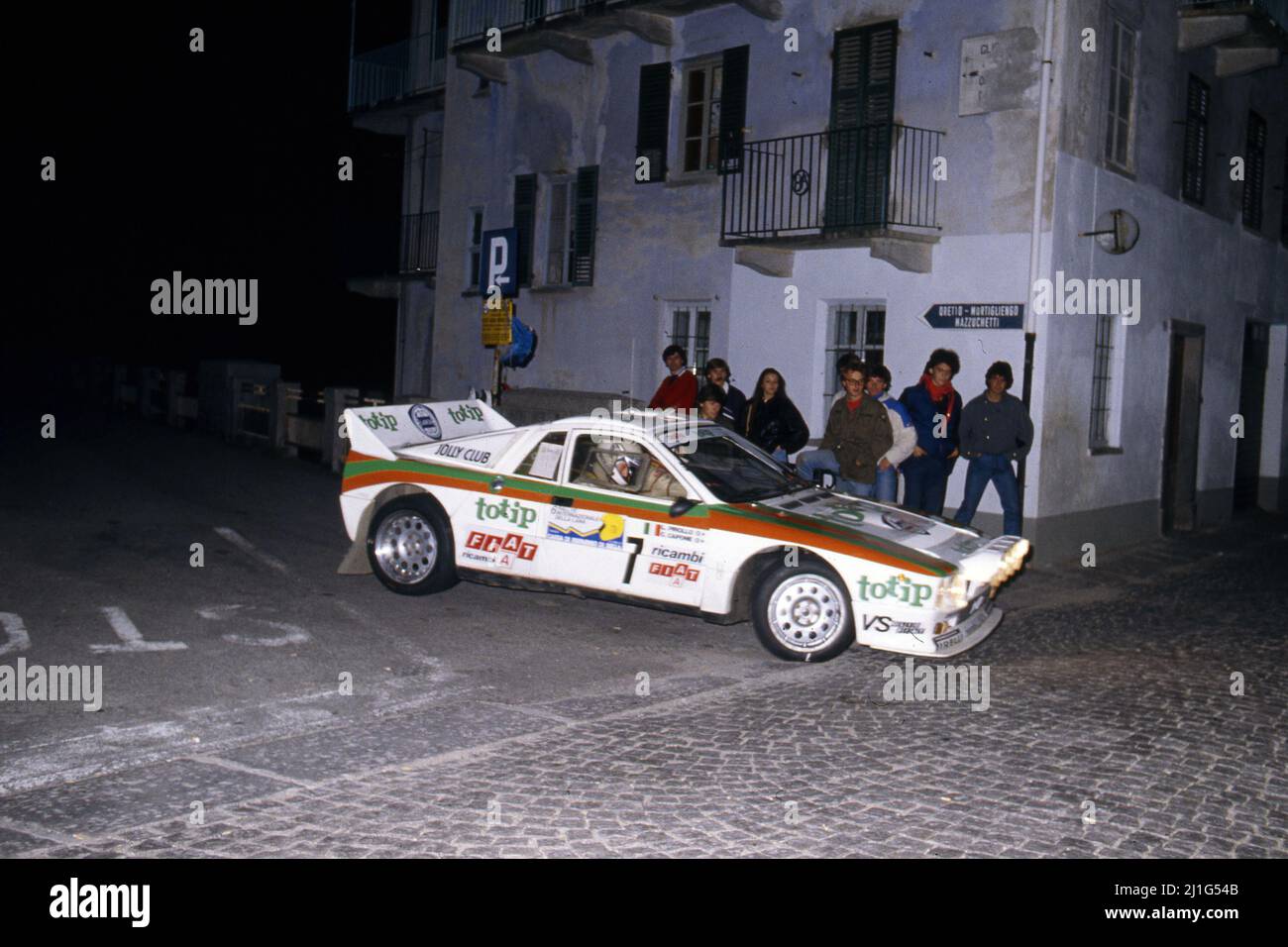 Carlo Capone (ITA) Luigi Pirollo (ITA) Lancia Rally 037 GrB Jolly Club ...