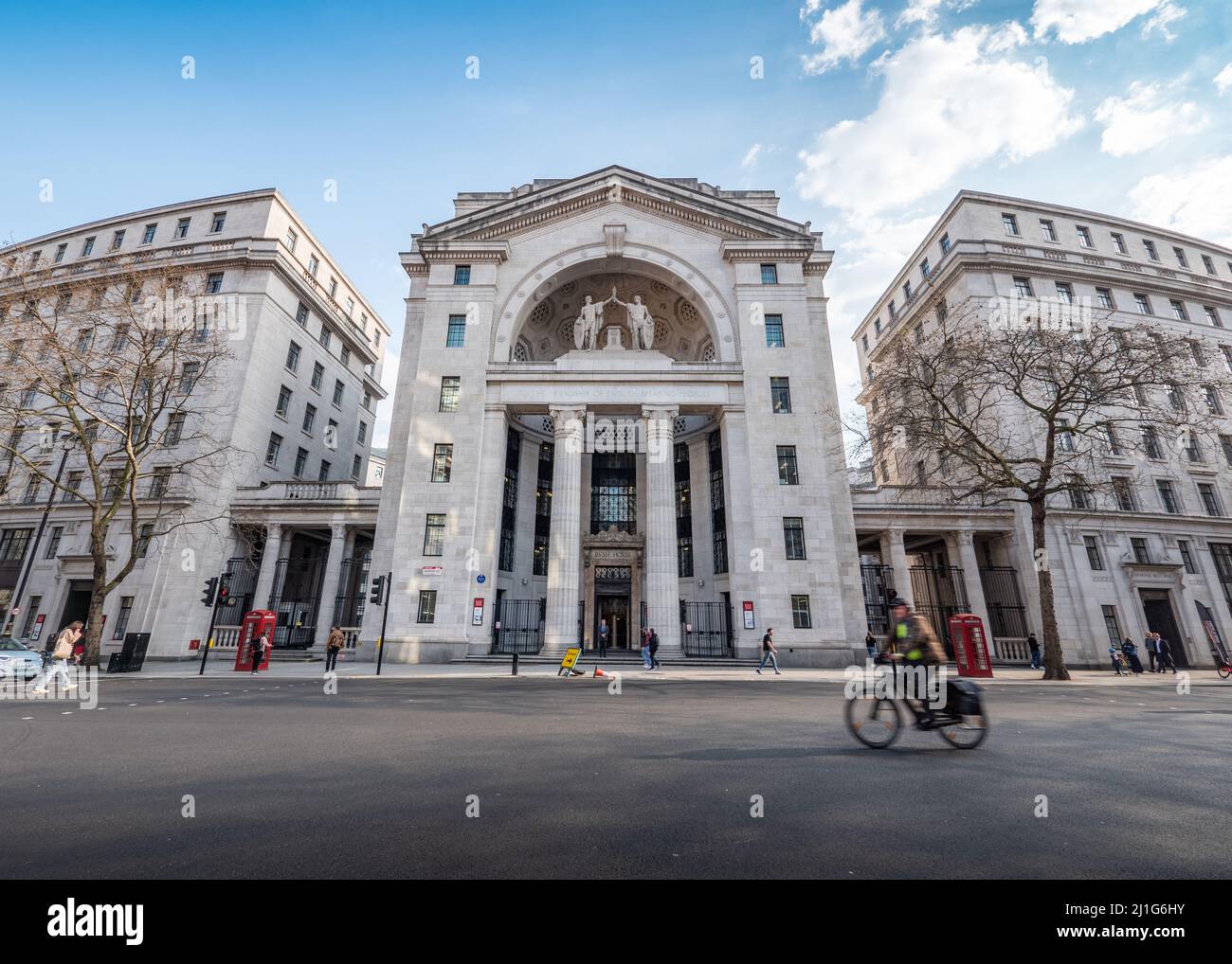 Kings college london strand campus entrance hi-res stock photography ...