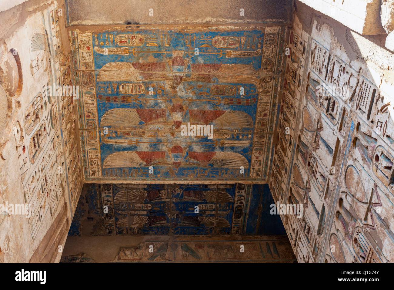 Ceiling depictions of the vulture goddess Nekhbet, protector of Upper ...