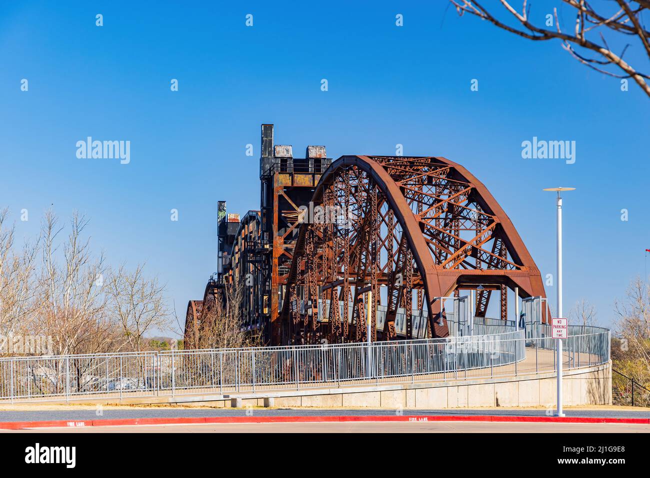 Sunny view of the historical Clinton Presidential Park Bridge at Little ...