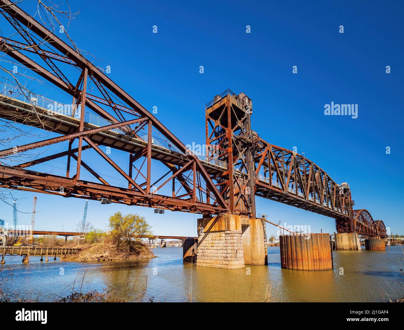Sunny view of the historical Clinton Presidential Park Bridge at Little ...