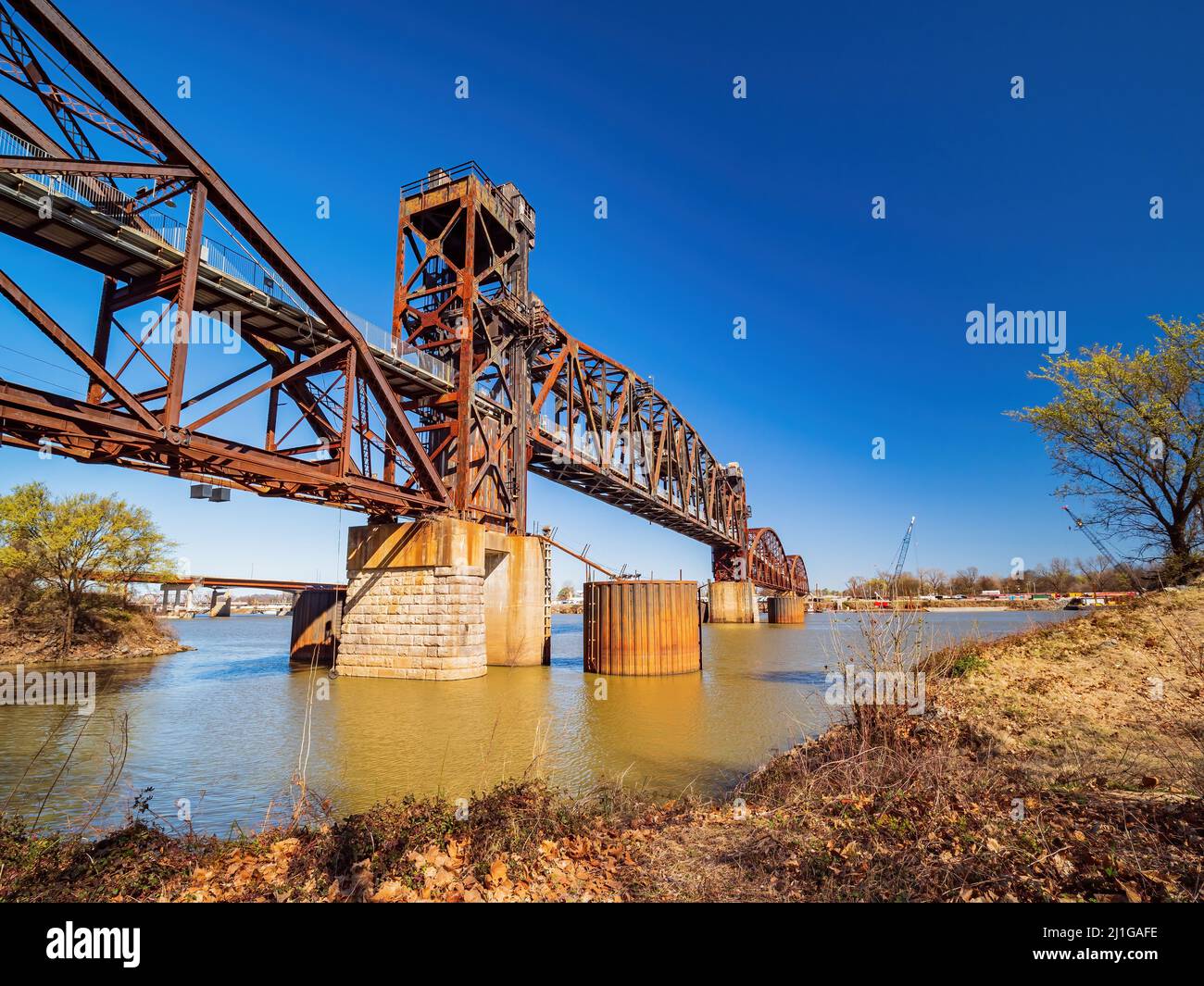 Sunny view of the historical Clinton Presidential Park Bridge at Little ...