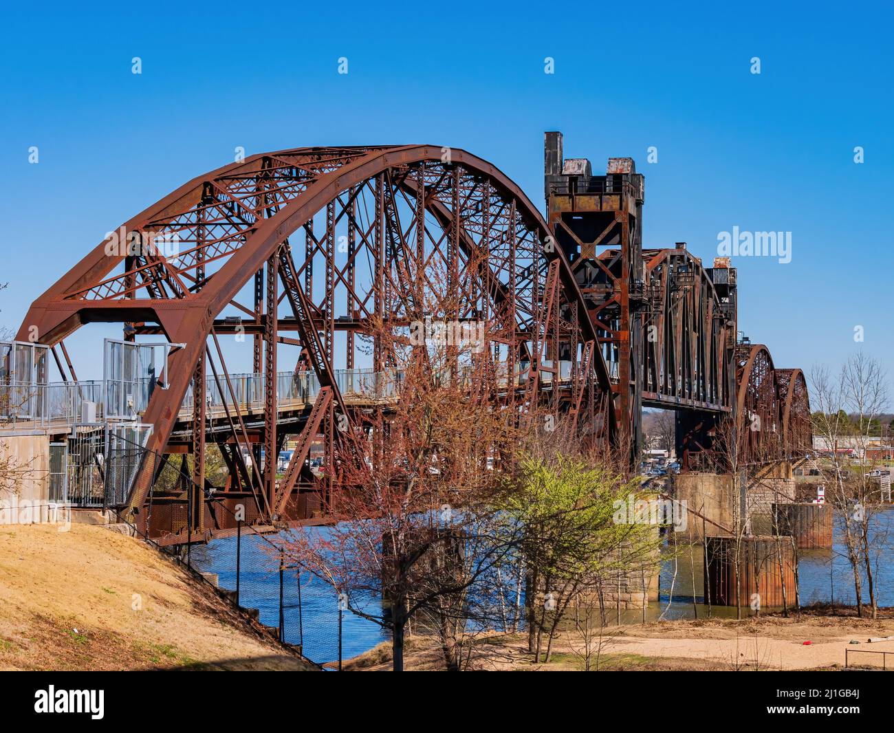 Sunny view of the historical Clinton Presidential Park Bridge at Little ...