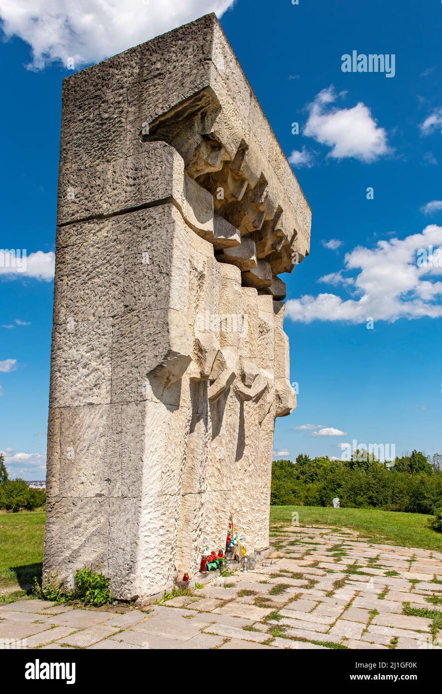 Plaszow memorial statue monument hi-res stock photography and images ...
