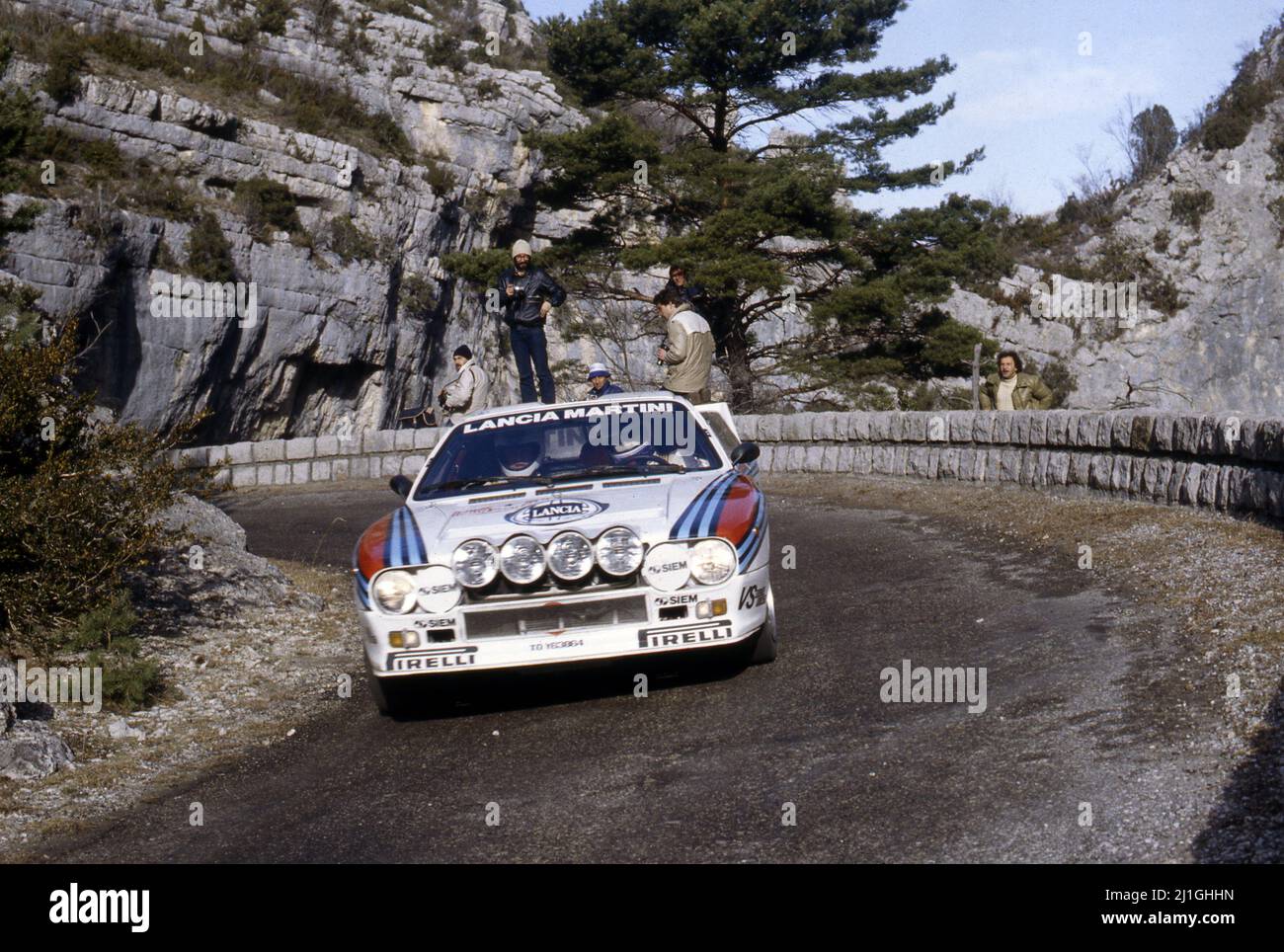 Markku Alen (FIN) Ilkka Kivimaki (FIN) Lancia Rally 037 GrB Martini ...