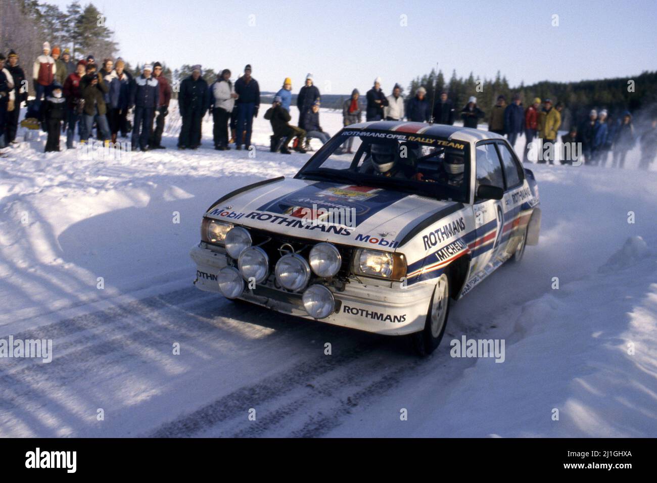 Ari Vatanen (FIN) Terry Harryman (GBR) Opel Ascona 400 GrB Rothmans ...