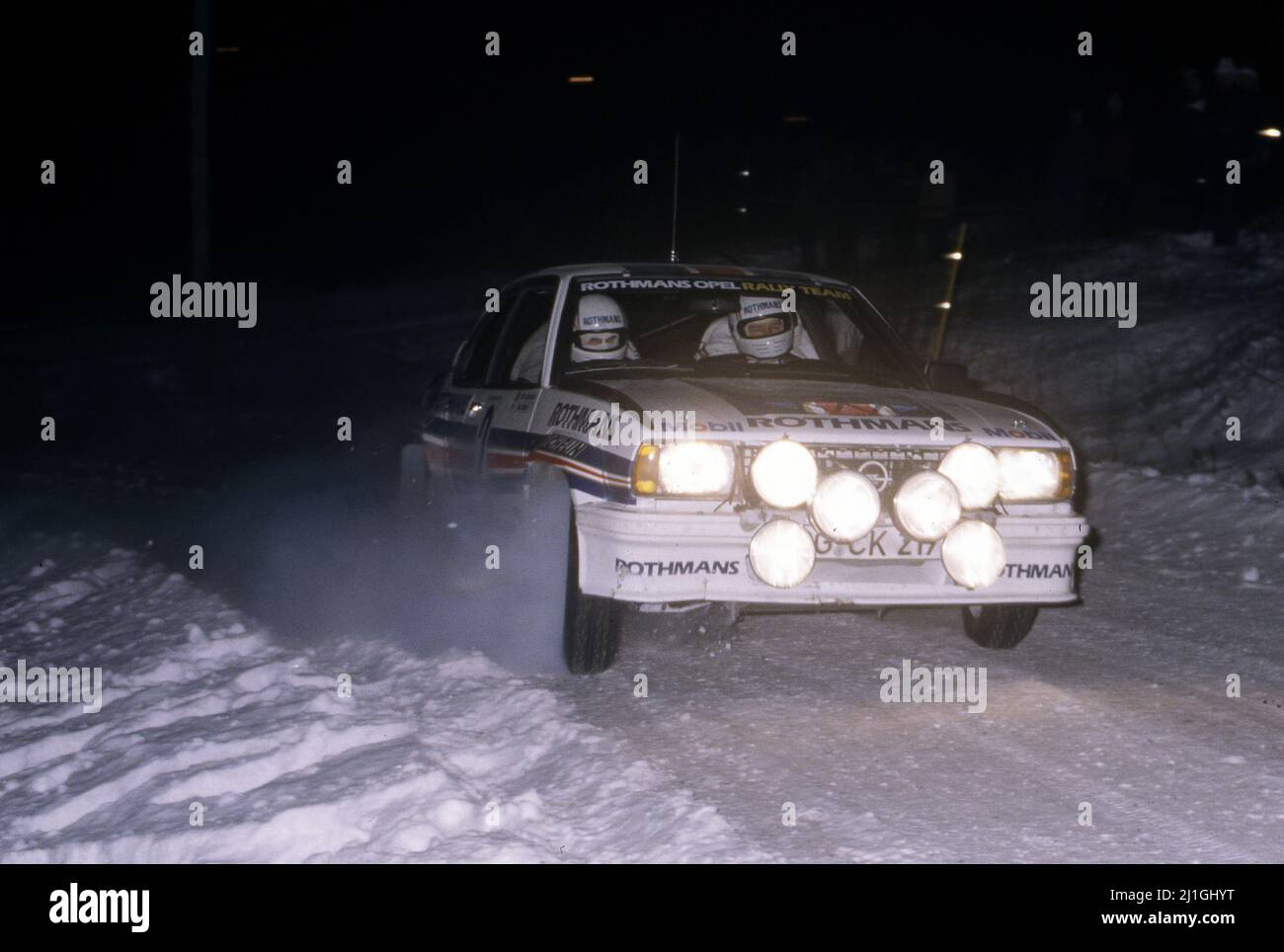 Ari Vatanen (FIN) Terry Harryman (GBR) Opel Ascona 400 GrB Rothmans ...