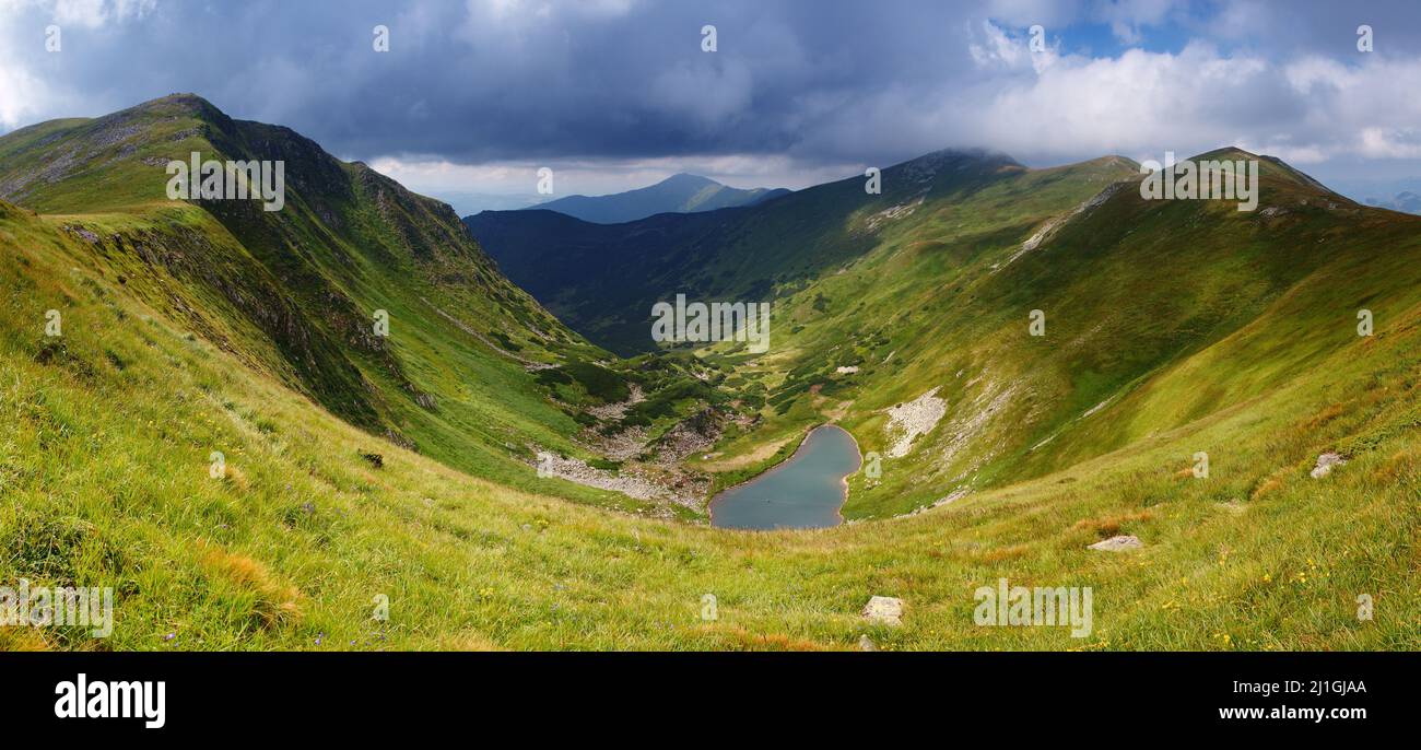 Beautiful sunshine over mountain hi-res stock photography and images ...