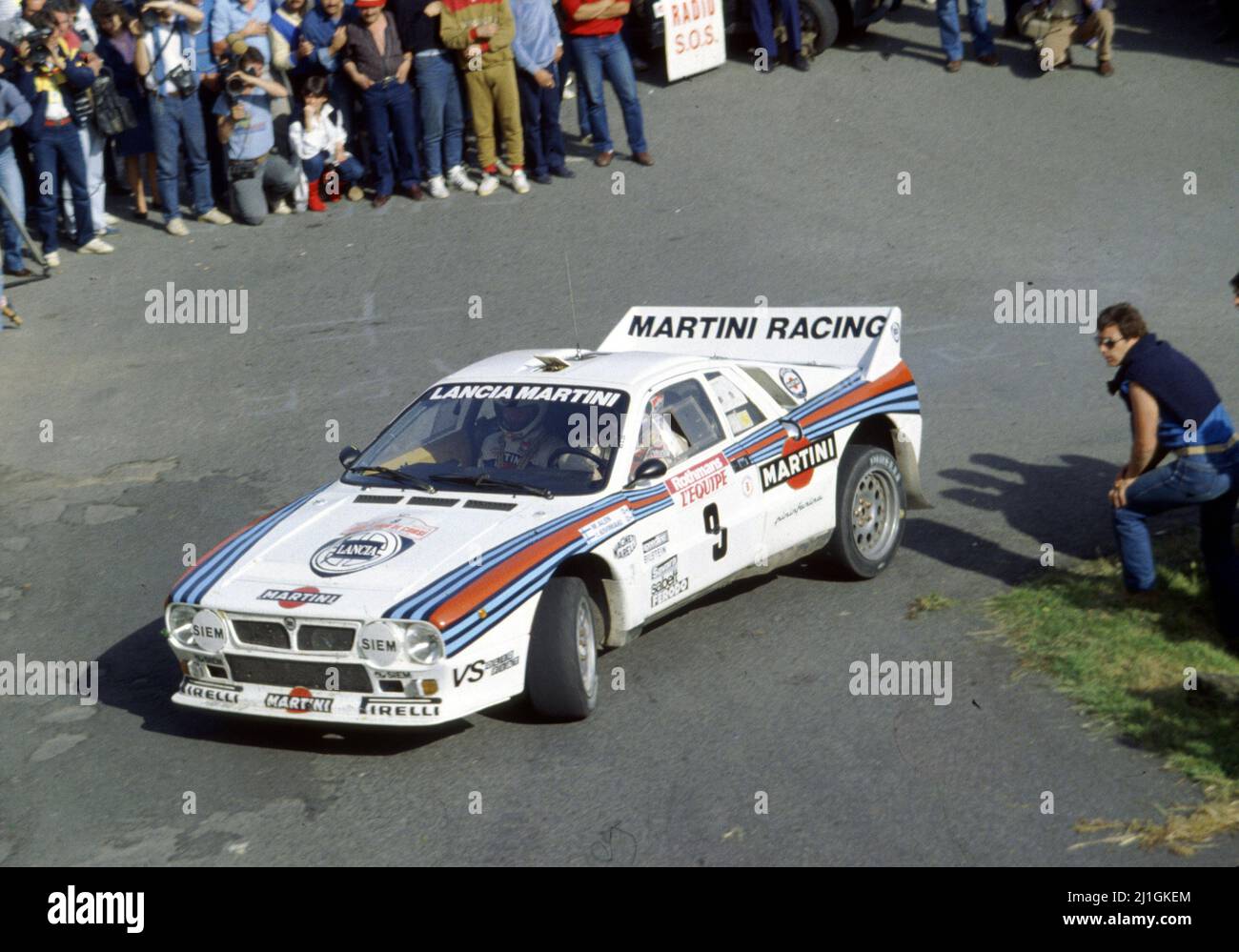 Markku Alen (FIN) Ilkka Kivimaki (FIN) Lancia Rally 037 GrB Martini ...