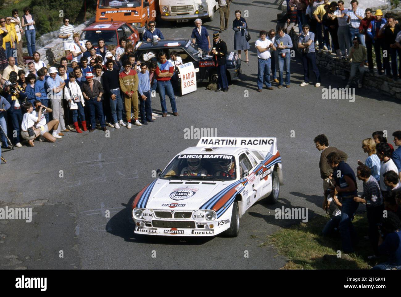 Walter Rohrl (GER) Christian Geistdorfer (GER) Lancia Rally 037 GrB ...